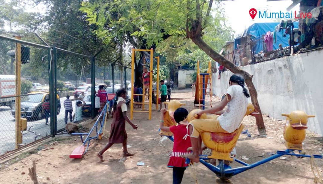 Badhwar Park garden gets new play equipment | Churchgate | Mumbai Live