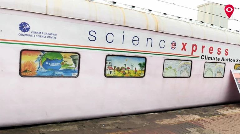 Science Express makes a pit stop in Mumbai | Mumbai Live | Mumbai Live