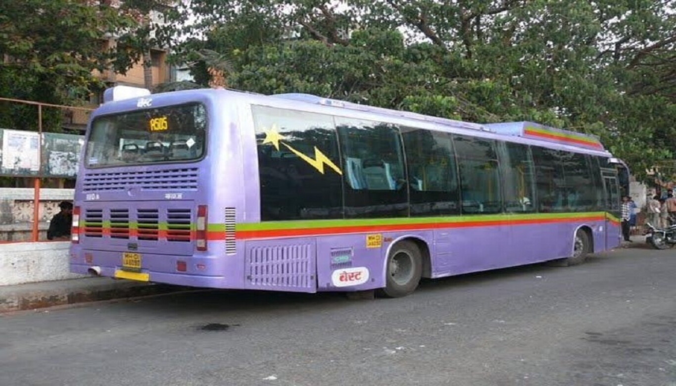 BEST to auction 50 AC buses | Pali Hill | Mumbai Live