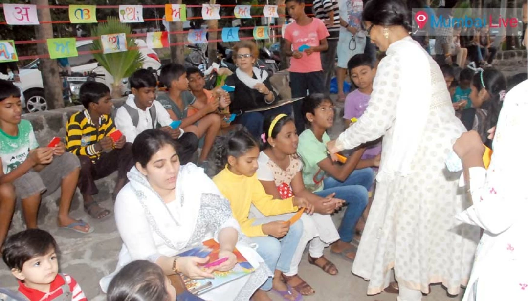 Open library for poor kids opened | Mumbai Live