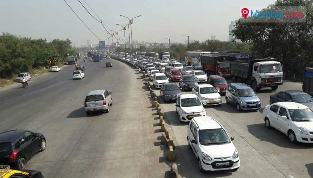 Traffic on toll naka | Mumbai Live